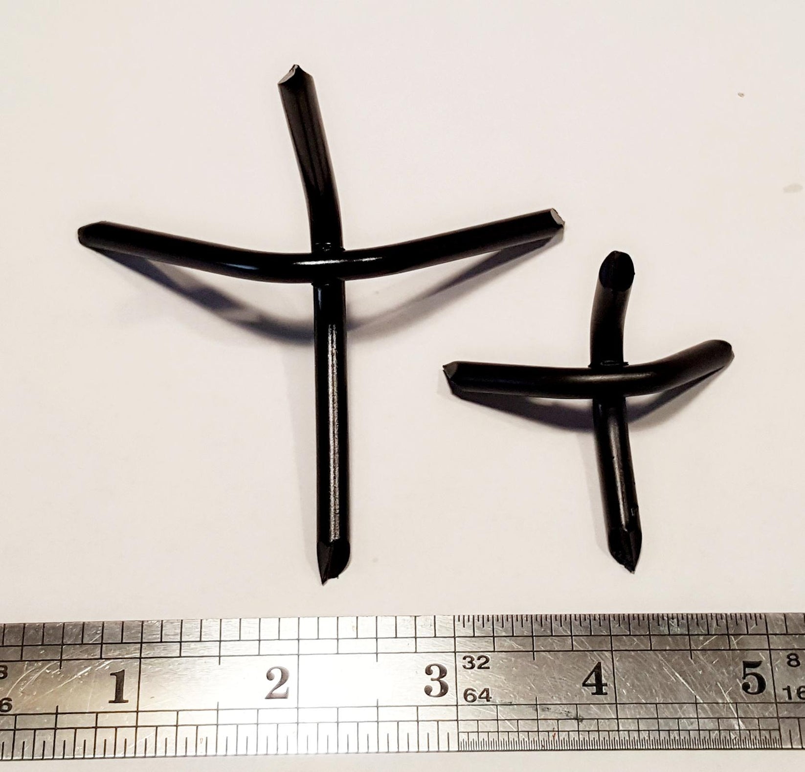 1000 Small Caltrops – Caltrop Security Systems